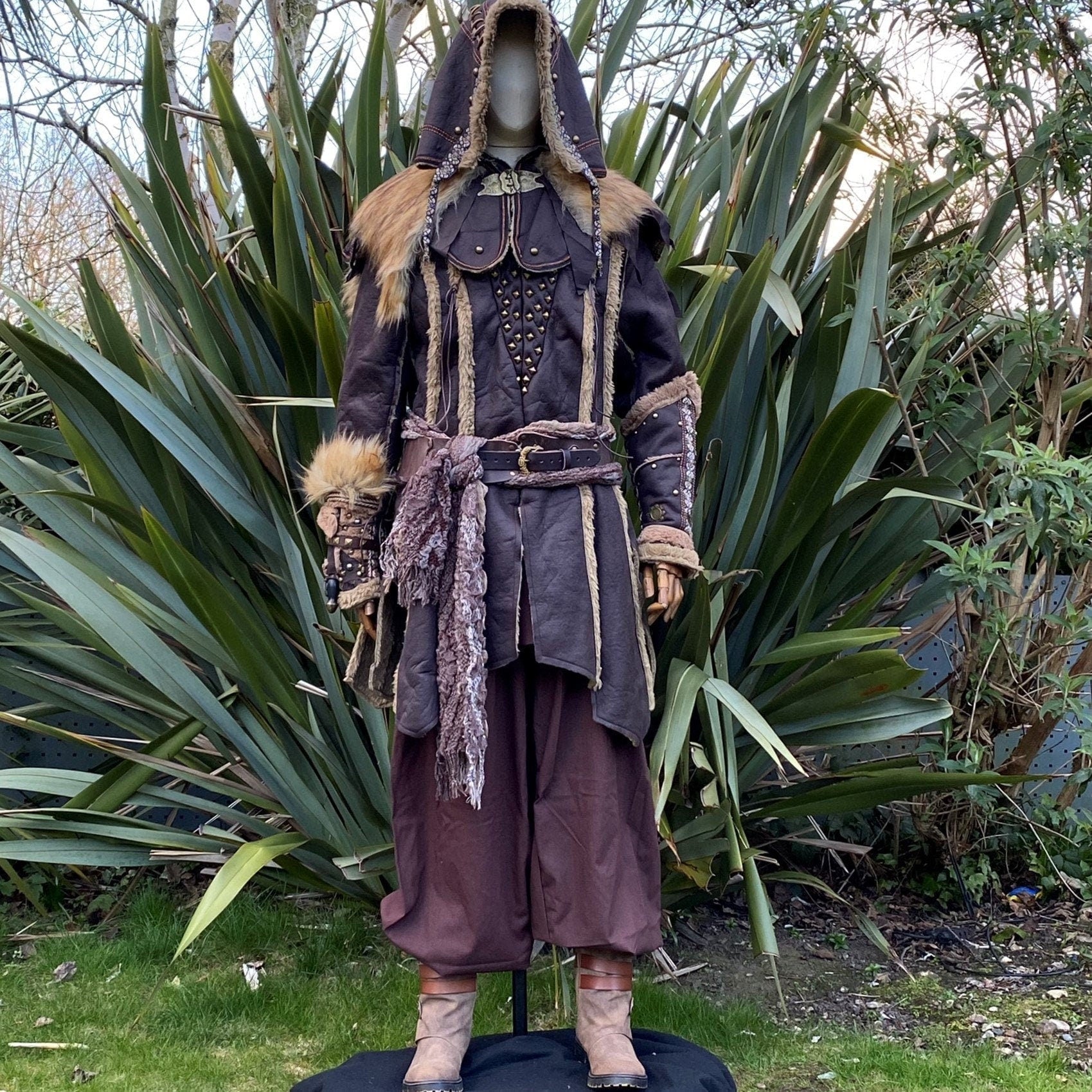 LARP Armour Outfits | Medieval Cosplay & Ren Faire Ready Costumes